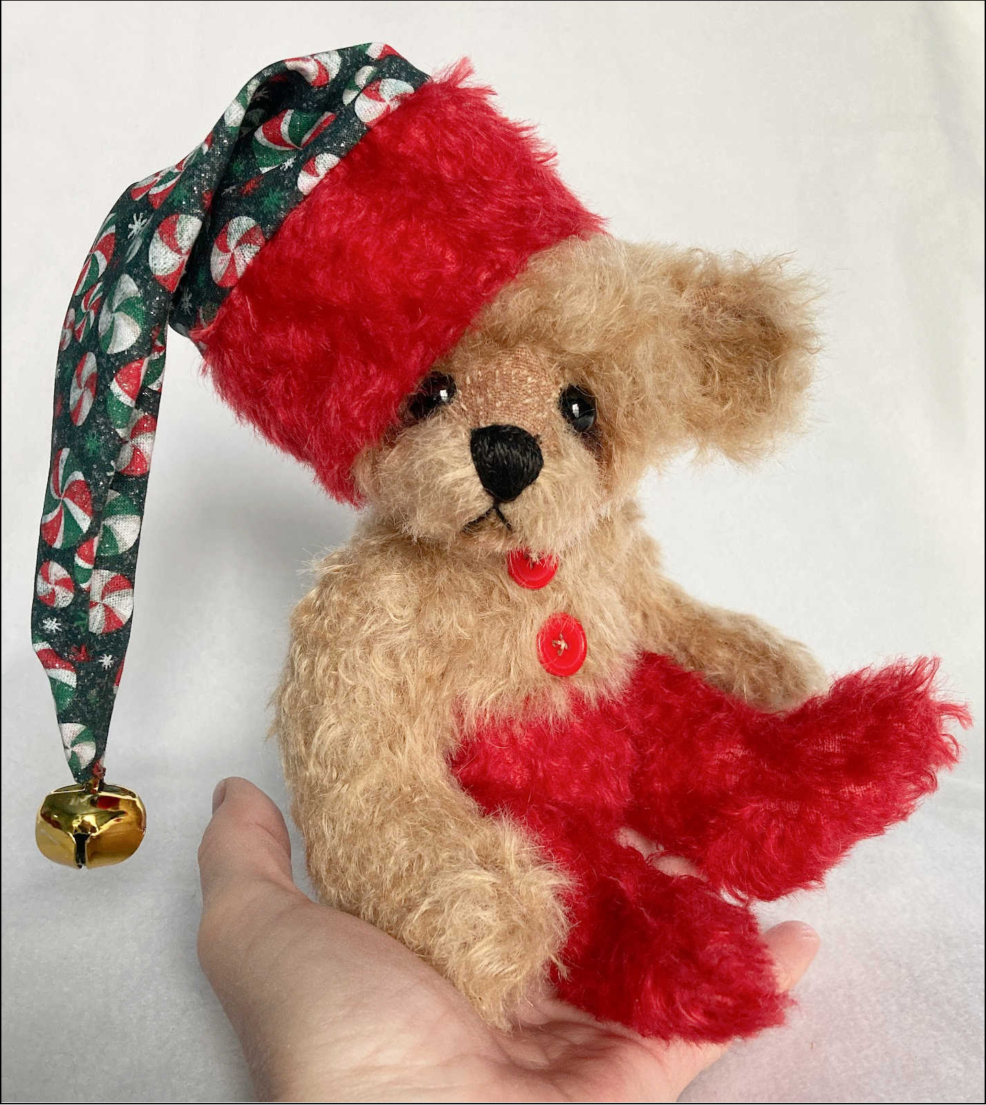 Jolly Elf Bear by Laura Lynn 1 - Teddy Bear Academy Online Teddy Bear ...